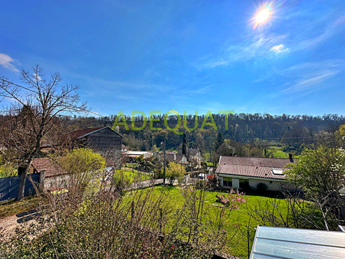 Maison à vendre - Bourgoin-Jallieu, Champfleuri et sa ceinture verte - 5 pièces - 4 chambres