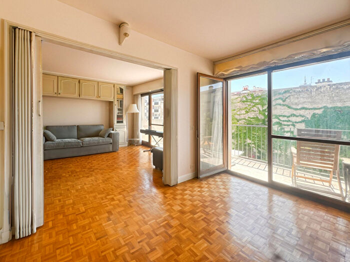 Appartement à vendre - Pantin, Limites - 4 pièces - 3 chambres