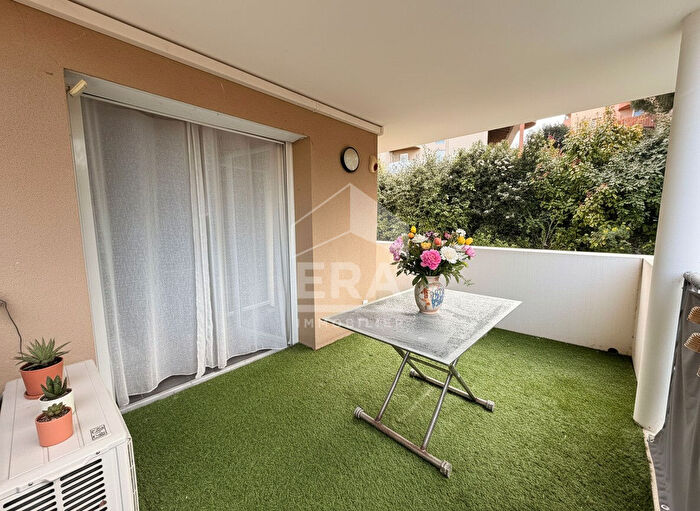 Appartement à vendre - Marseille e , Saint-Tronc - 3 pièces - 2 chambres