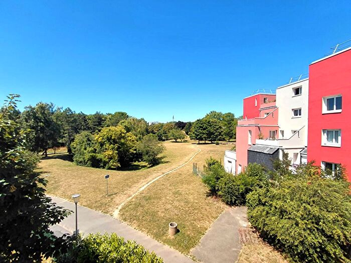 Appartement à vendre - Cergy, Coteaux - 5 pièces - 4 chambres