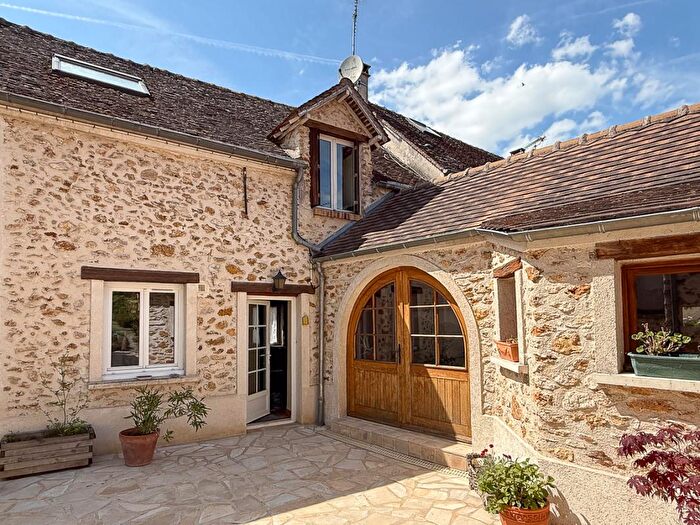 Maison à vendre - Soignolles-en-Brie - 8 pièces - 5 chambres