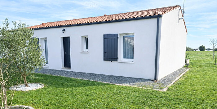 Maison à vendre - Villars-en-Pons - 5 pièces - 3 chambres