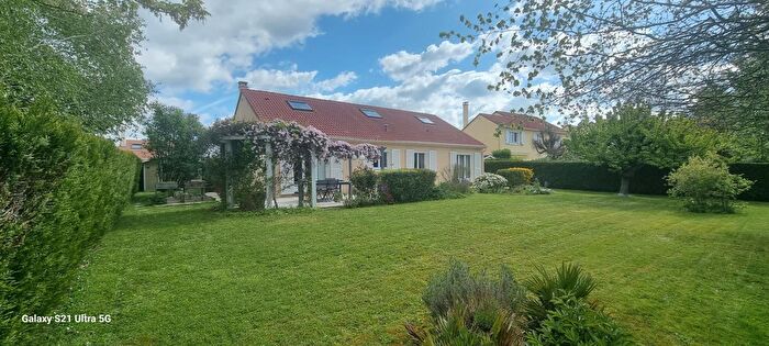 Maison à vendre - Ozoir-la-Ferrière, Poirier, Clos de la Vigne - 7 pièces - 5 chambres