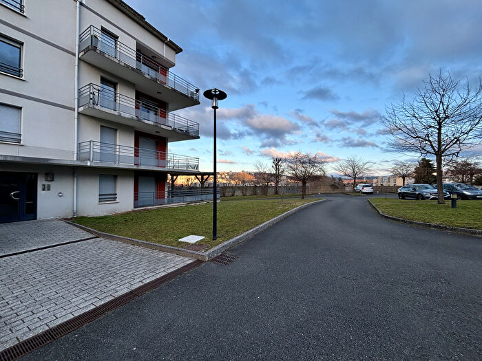 Appartement à louer - Saint-Étienne, La Terrasse, Bel Air, Bergson, Carnot - 3 pièces - 2 chambres
