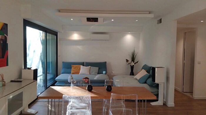 Appartement à vendre - Marseille e , Montolivet - 3 pièces - 2 chambres