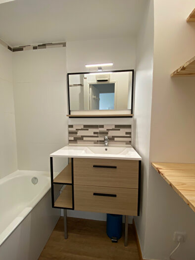 Nice, Sainte-Marguerite : Appartement 1 pièce à louer