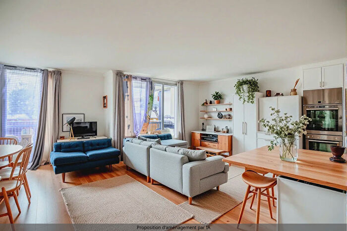 Appartement à vendre - Aubagne, Centre-ville, Beaumond - 4 pièces - 3 chambres