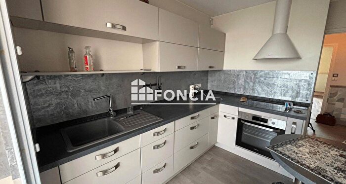 Centre Ville, Valence : Appartement 4 pièces à louer