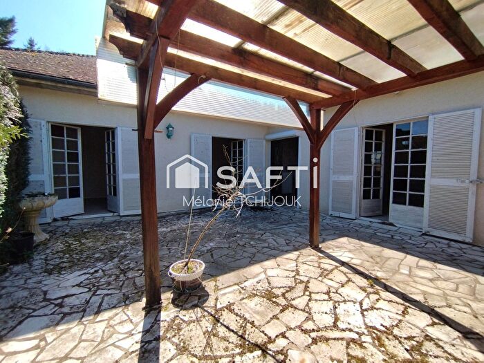 Maison 9 pièces à vendre à Amilly