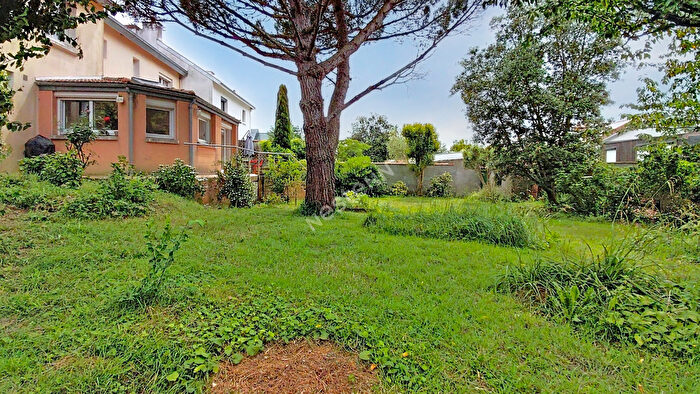 Nantes, Saint-Donatien, Tortière : Maison 9 pièces à vendre