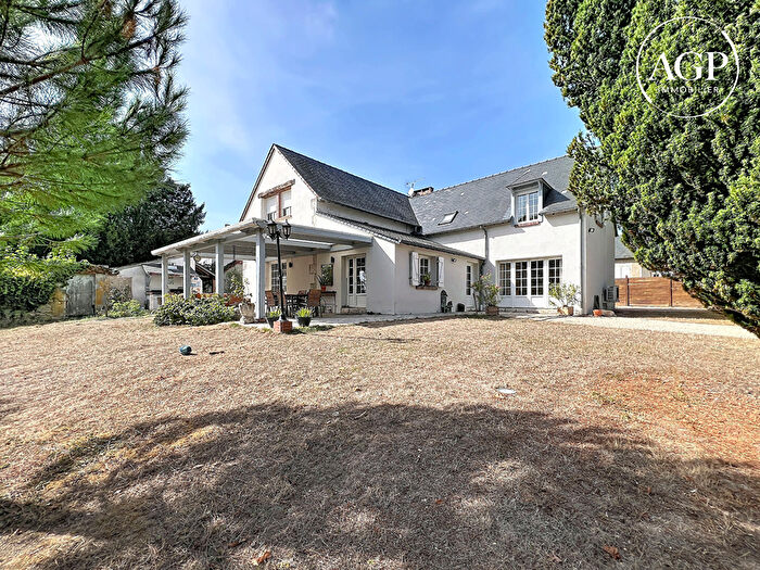 Maison 6 pièces à Saint-Ay, à vendre