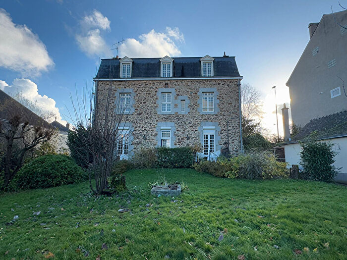 Maison 8 pièces à vendre - Mayenne, Sud Ouest