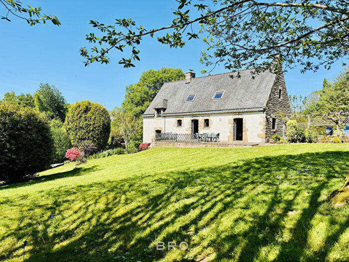 Maison à vendre - Saint-Nolff - 9 pièces - 5 chambres