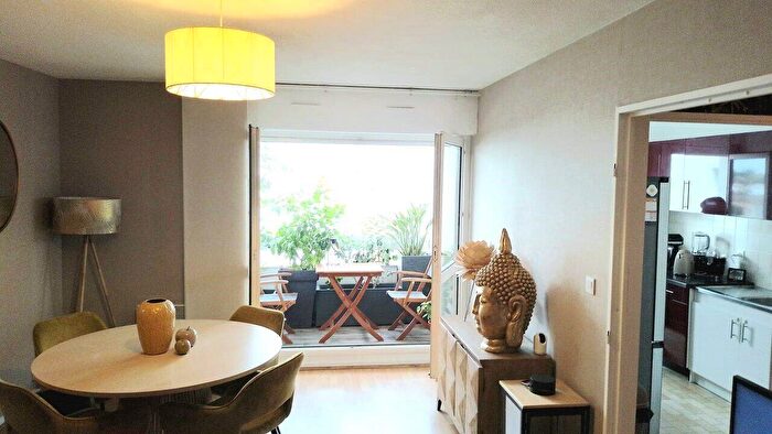 Grand Parc, Bordeaux : Appartement 4 pièces à louer