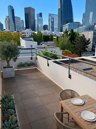 Appartement 6 pièces à vendre à Courbevoie, Faubourg de l'Arche