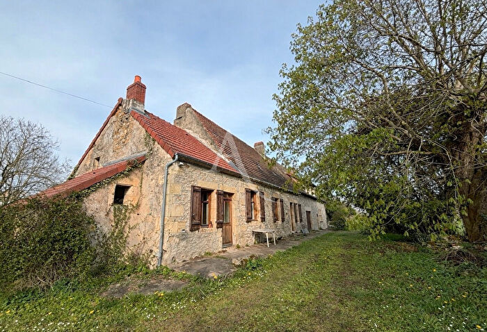 Maison à vendre - Garchizy - 8 pièces - 3 chambres