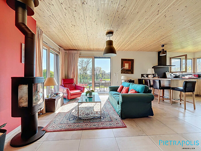 Maison 6 pièces à vendre à Échenevex