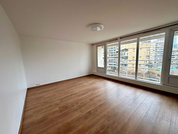 Appartement à louer - Nanterre, Parc Nord - 3 pièces - 2 chambres