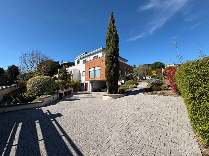 Verrières-le-Buisson, Justice, Amblainvilliers : Maison 7 pièces à vendre
