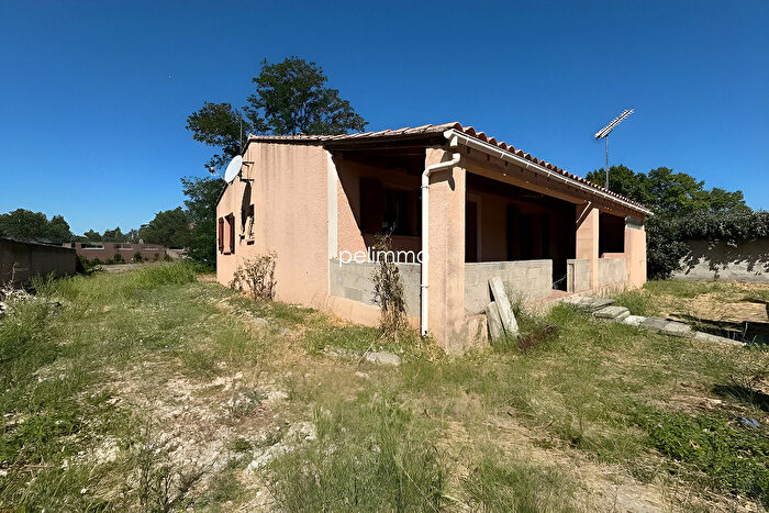 Maison à vendre - Eyguières - 4 pièces - 3 chambres