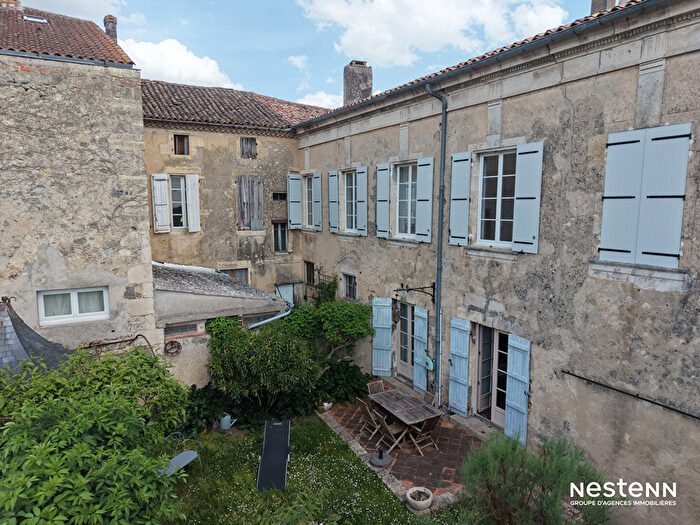 Maison à vendre - Mézin - 10 pièces - 7 chambres