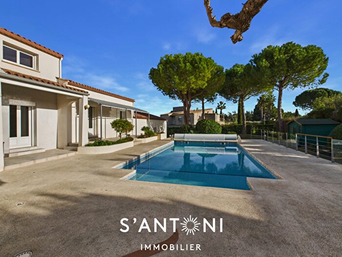 Maison à vendre - Poussan - 6 pièces - 5 chambres