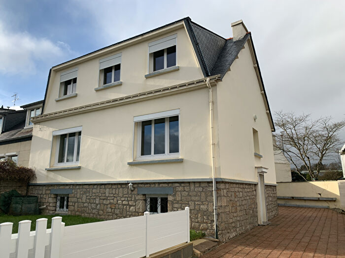 Maison à louer - Pontivy, Paul Langevin - 5 pièces - 4 chambres