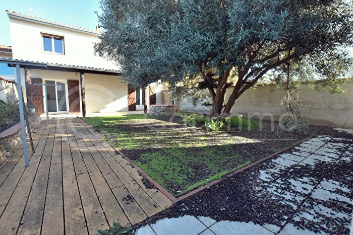 Maison à vendre - Llupia - 5 pièces - 4 chambres