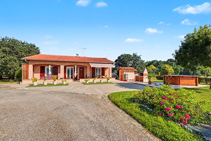 Maison 7 pièces à Saint-Sardos, à vendre