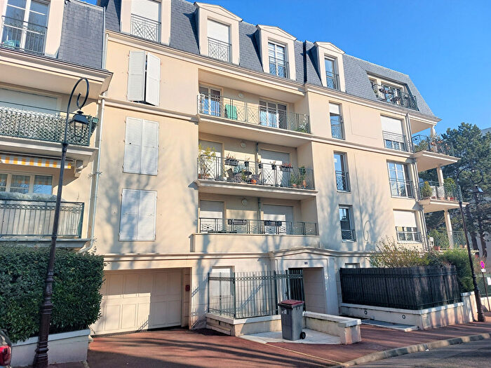 Saint-Cloud, Montretout, Coutureau : Appartement 4 pièces à louer
