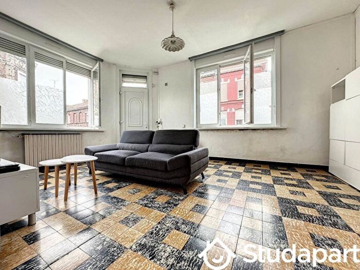 Appartement 1 pièce à louer - Cheminots-Acacias-Faubourg de Lille, Valenciennes