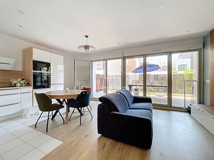 Appartement à vendre - Noisy-le-Grand, Nord - 4 pièces - 3 chambres