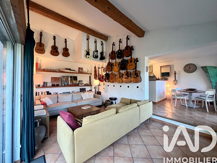 Maison à vendre - Grimaud - 7 pièces - 3 chambres