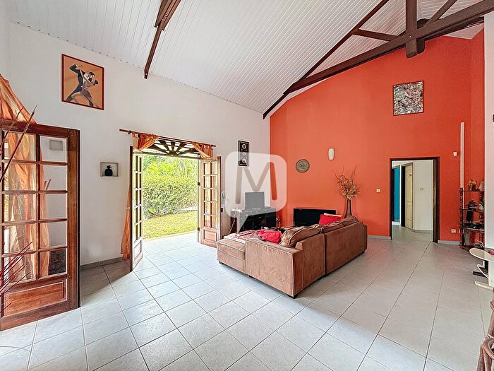 Maison à vendre - Matoury - 4 pièces - 3 chambres