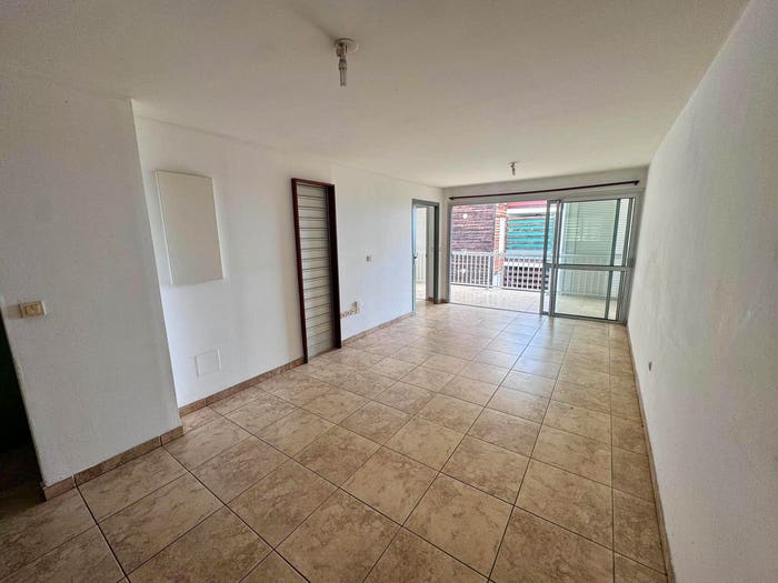 Appartement 2 pièces à vendre à Saint-Pierre, Centre-ville