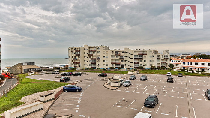 Appartement à vendre - Saint-Gilles-Croix-de-Vie - 3 pièces - 2 chambres