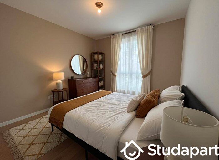 Appartement à louer - Cernay Jamin-Jean Jaurès-Epinettes, Reims - 1 pièce