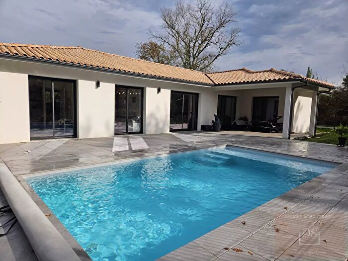 Maison à vendre - Le Teich - 5 pièces - 4 chambres