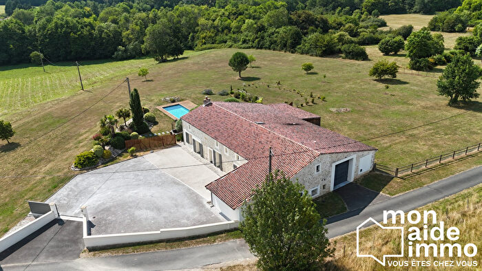 Maison 6 pièces à La Sauve, à vendre