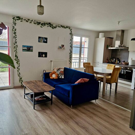 Appartement à louer - Orry-la-Ville - 3 pièces - 2 chambres