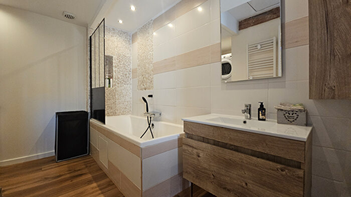 Appartement à vendre - Mouans-Sartoux - 4 pièces - 3 chambres