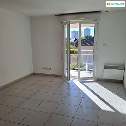 Appartement à louer - Tarbes, Gespe, Courte Boule - 2 pièces - 1 chambre
