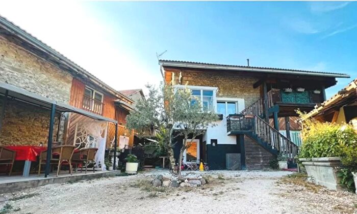 Maisons à vendre et appartements à louer - 1
