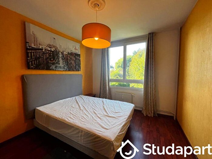 Appartement à louer - Bois du château-Le Rouho, Lorient - 6 pièces - 1 chambre