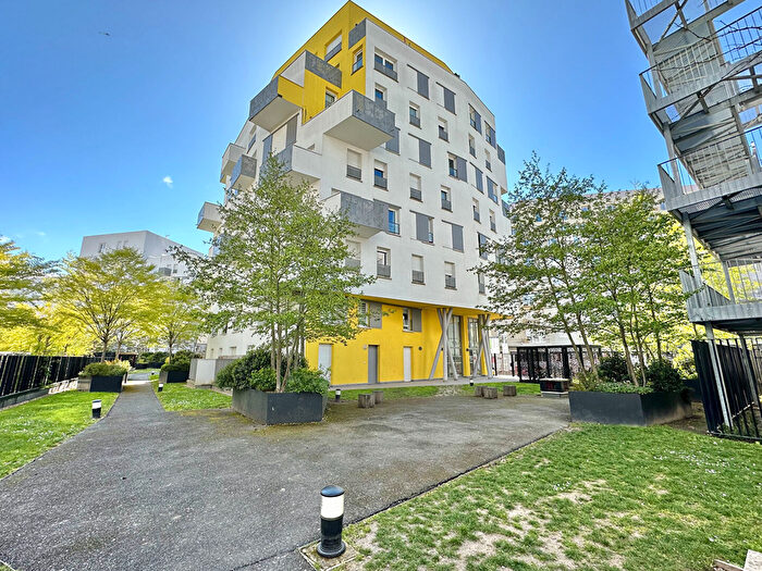 Évry, Centre-ville : Appartement 3 pièces à louer