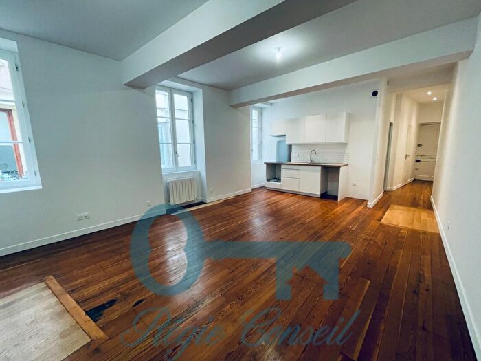 Appartement à louer - Vienne, Centre-ville - 2 pièces - 1 chambre