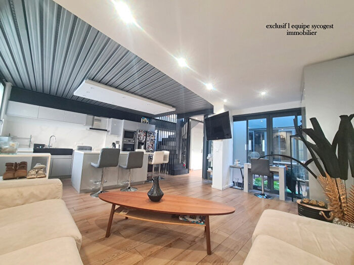 Maison à vendre - Les Lilas, Decros, Convention - 6 pièces - 3 chambres