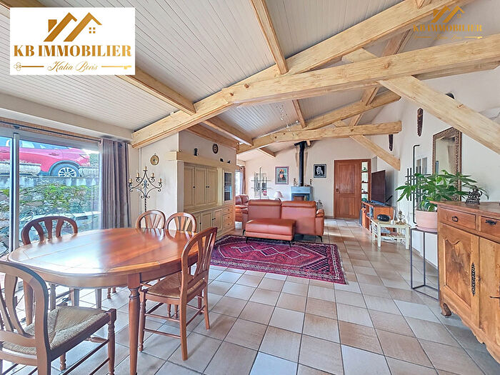 Maison à vendre - Privas - 8 pièces - 5 chambres