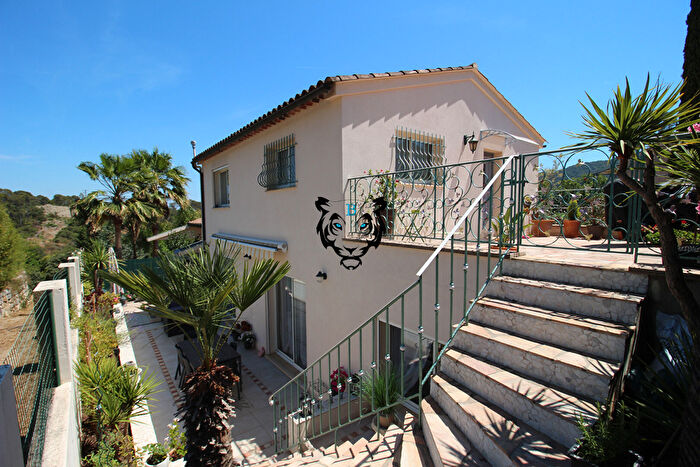 Maison à vendre - Le Muy - 4 pièces - 3 chambres