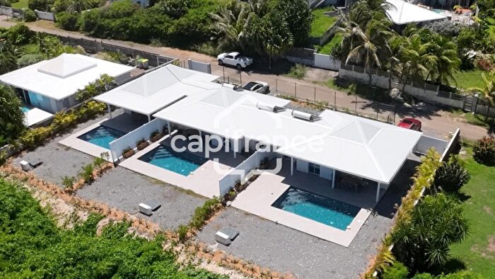 Maison à vendre - Le Moule - 8 pièces - 5 chambres